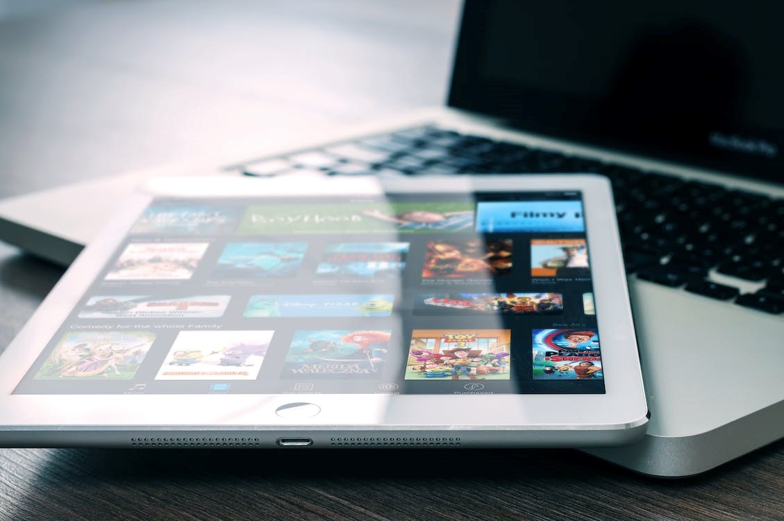 The Evolution of Online Entertainment: How Technology is Changing the Game